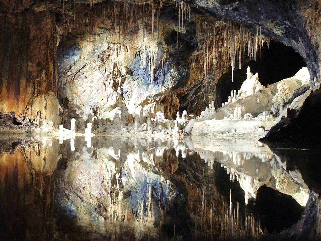 The Saalfeld Fairy Grottoes, The Nature Best Piece on Earth ...