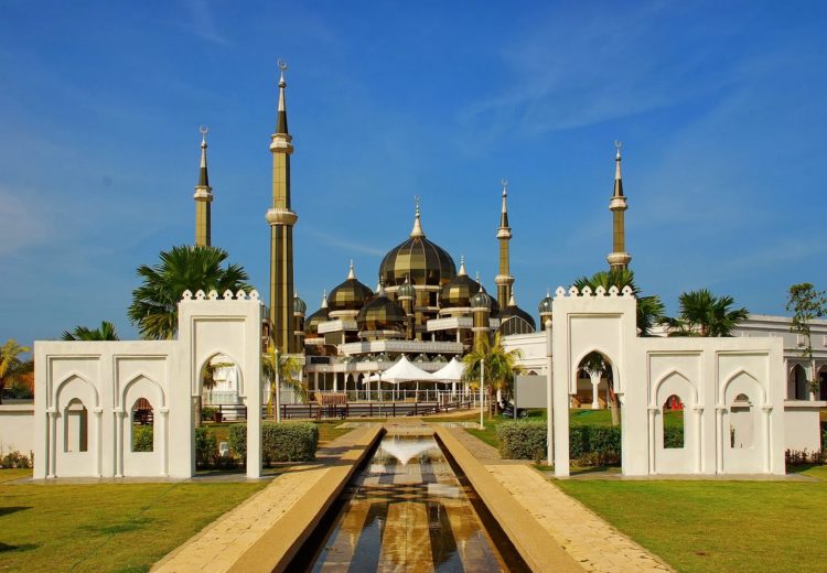 The Crystal Mosque, Malaysia - Charismatic Planet